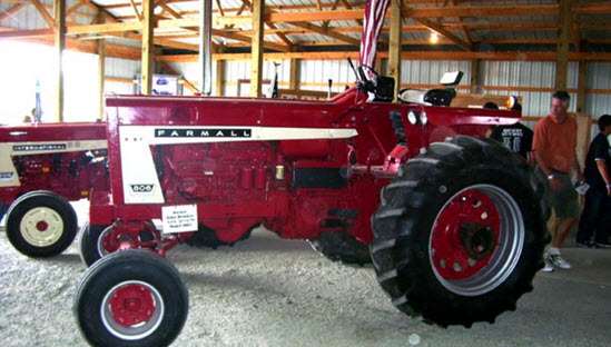 A Review Of The Farmall 806 Farms
