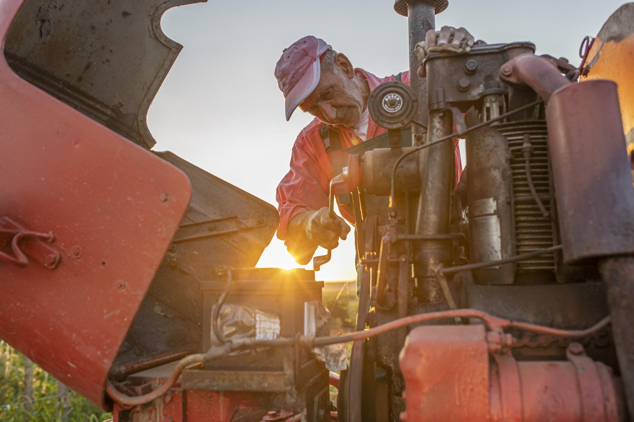 Farm Equipment Safety |Farm Safety| Farms.com