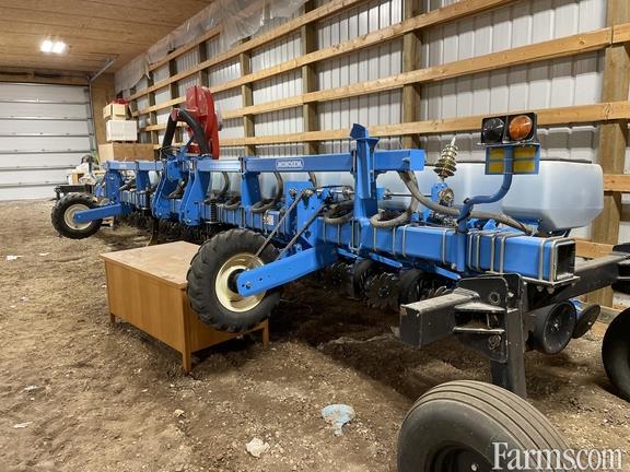 Monosem 2018 16R22 Planters for Sale | USFarmer.com