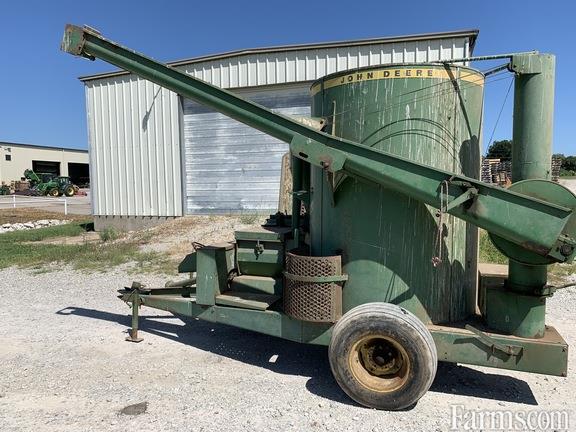 John Deere 1900 700 Feed Grinders / Mixers for Sale | USFarmer.com