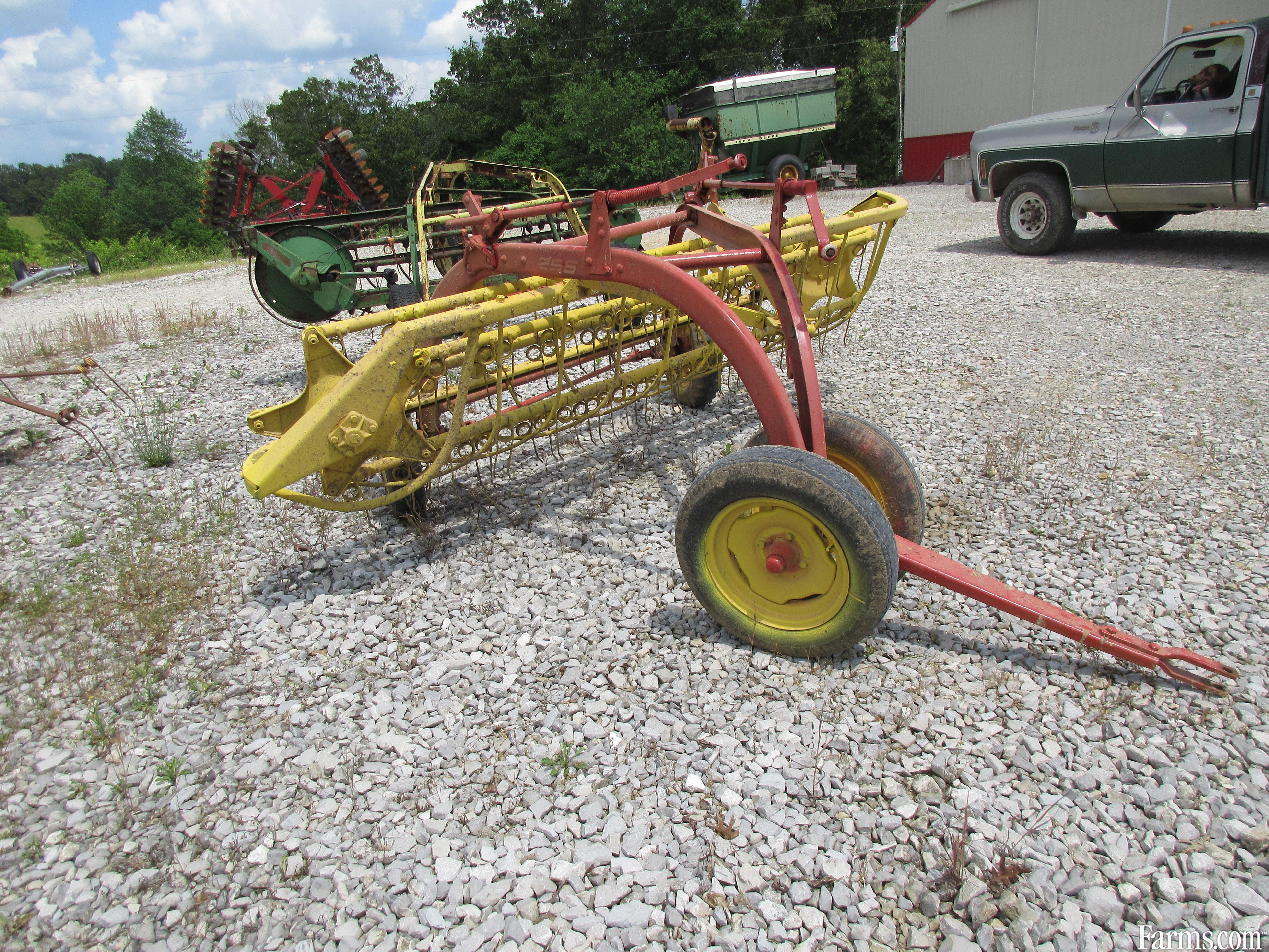 New Holland 256 Rakes / Tedders for Sale | USFarmer.com