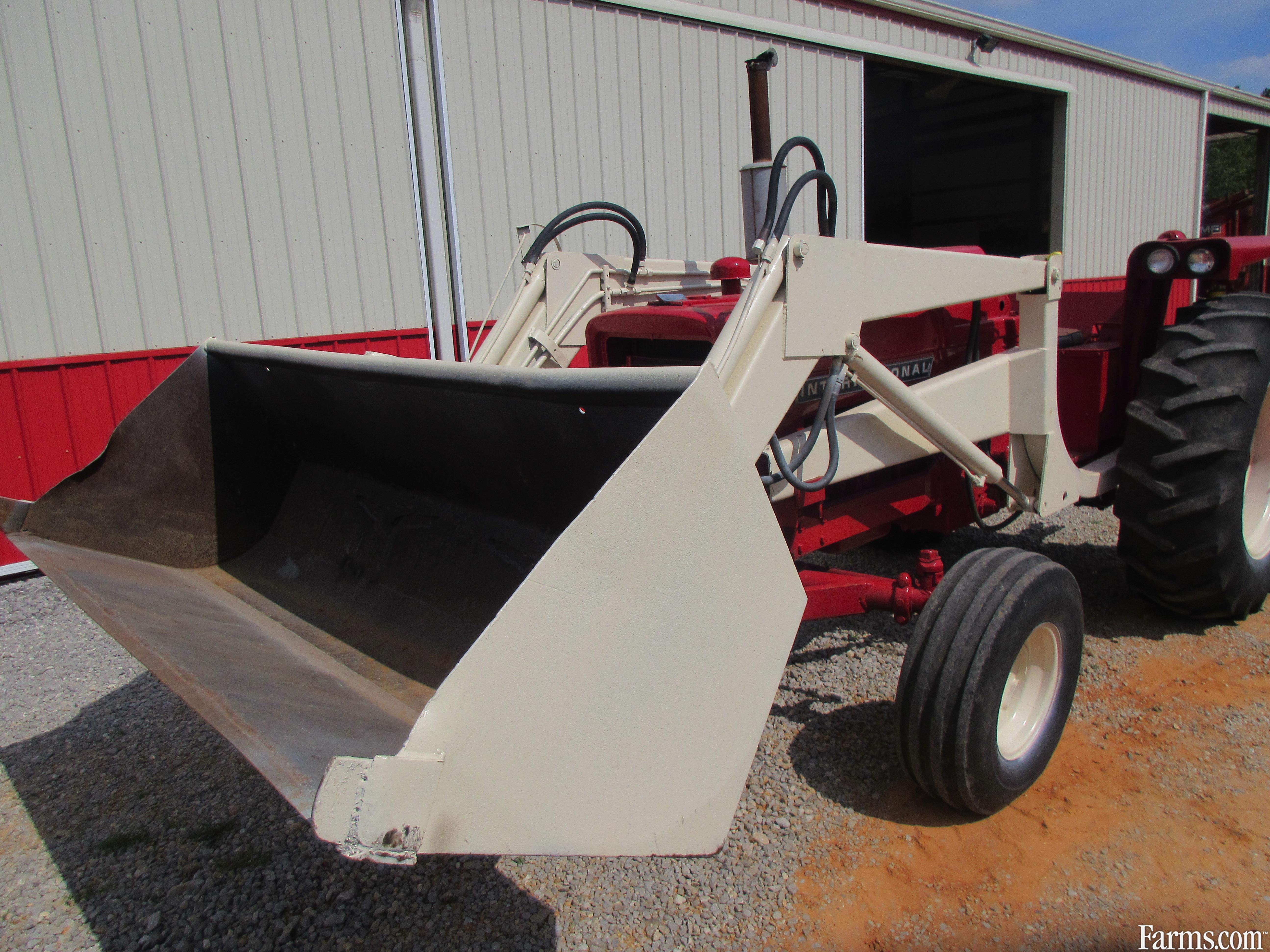 International 1970 656Hydro/2000 Loader Tractors for Sale | USFarmer.com